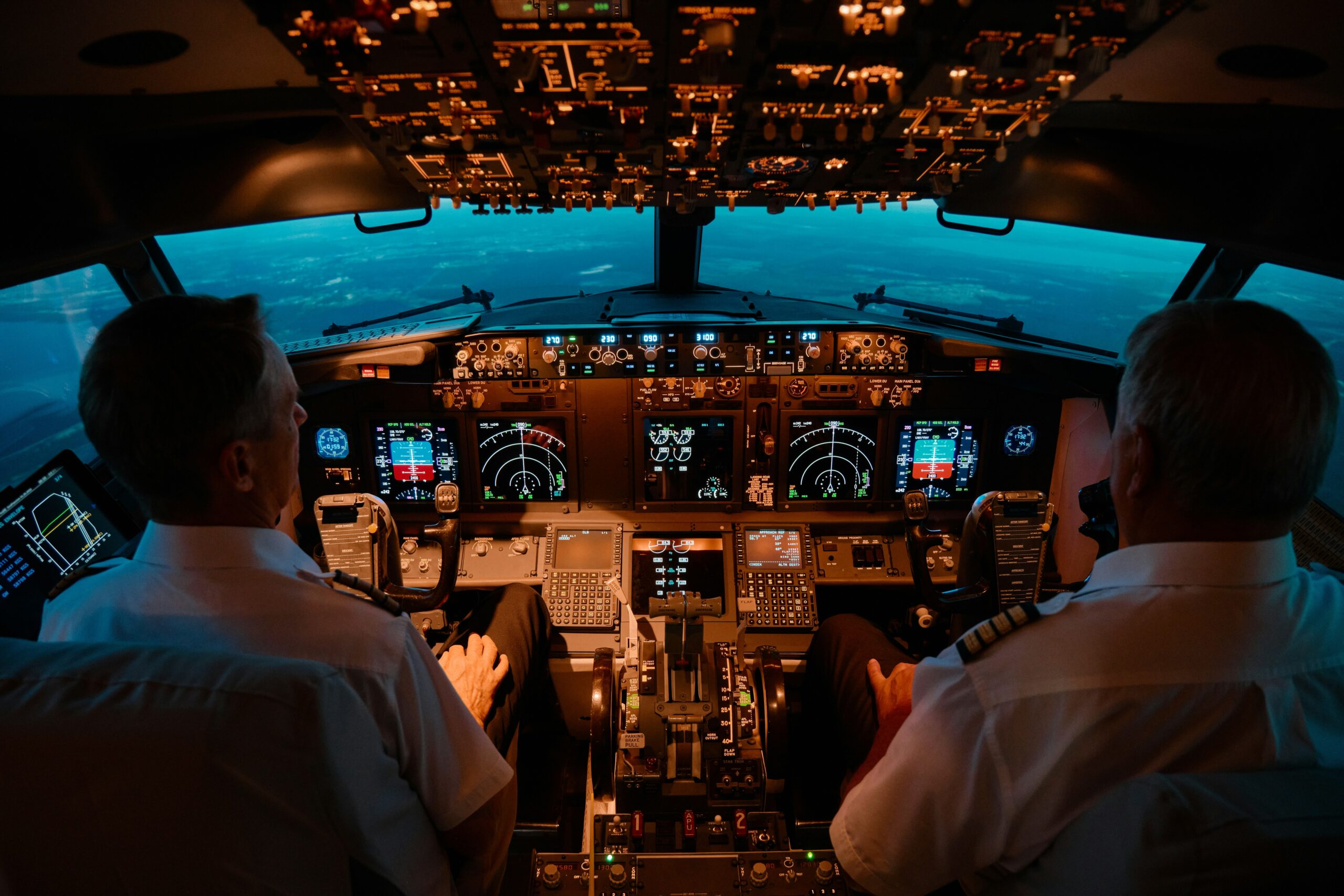 How Long Does It Take to Become a Pilot? A Step-by-Step Guide from ...